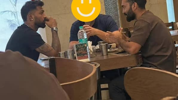 Hardik Pandya-Dinesh Karthik viral image sends social media into frenzy ...