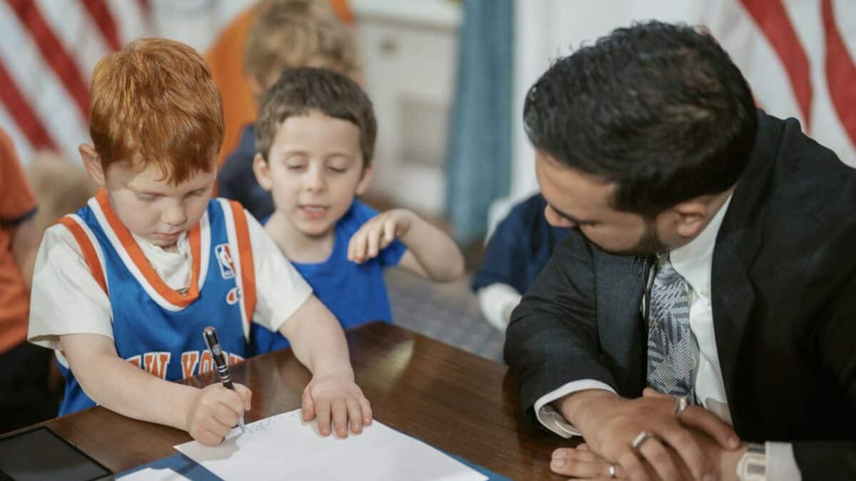 'Bedtime is repealed': Mayor Mamdani signs playful executive order ...