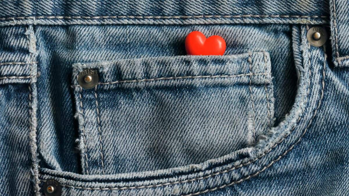 Why there’s a small pocket inside your jeans that still exists today ...
