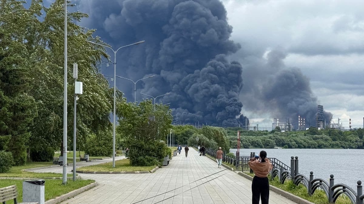 Moscow oil refinery hit by drone attacks is unlikely to resume ...