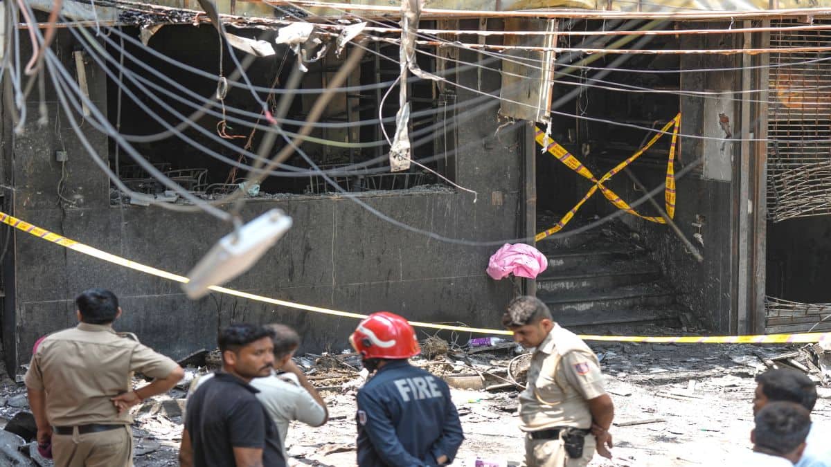 Malviya Nagar fire: B&B owner confesses he fled after blaze, admits ...