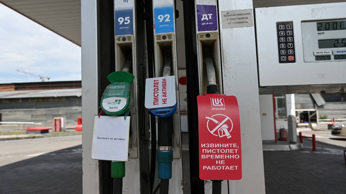Russia turns to Indian gasoline imports as Ukrainian strikes spark fuel ...