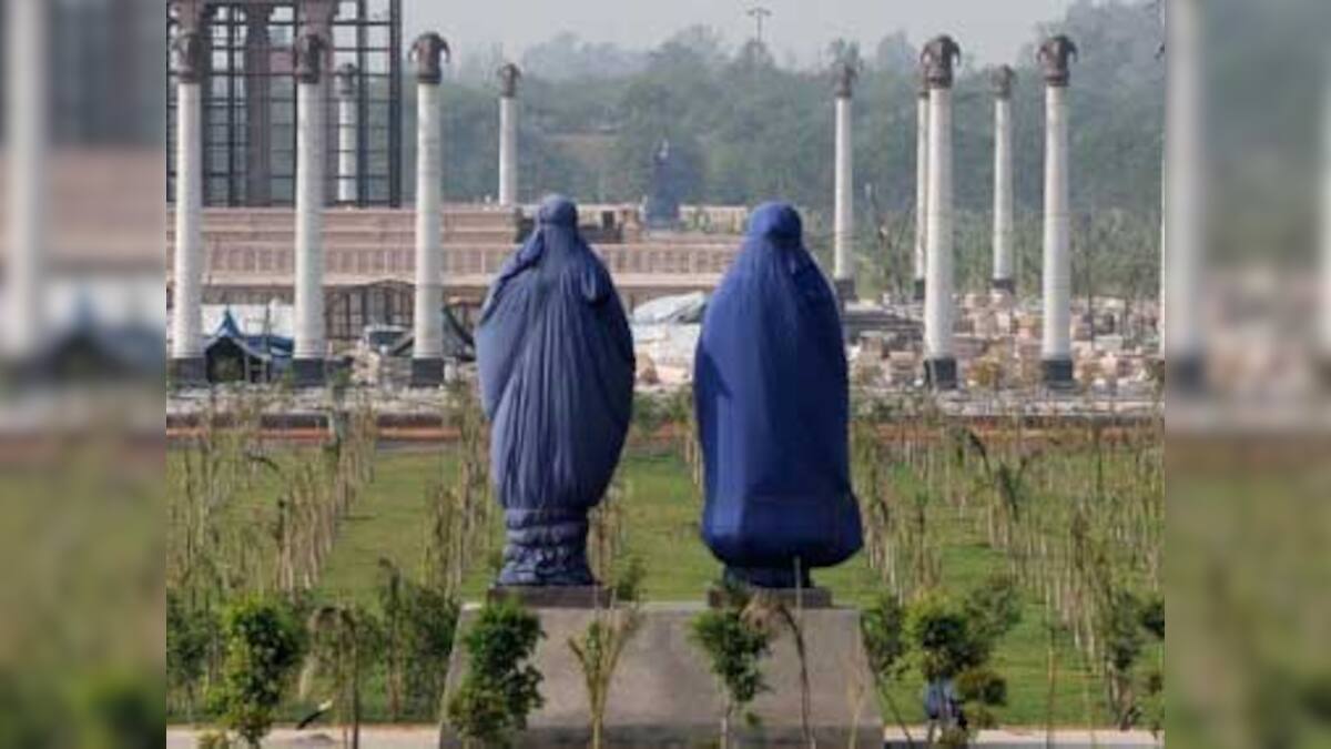 UP govt starts draping statues of Mayawati, BSP's symbol – Firstpost