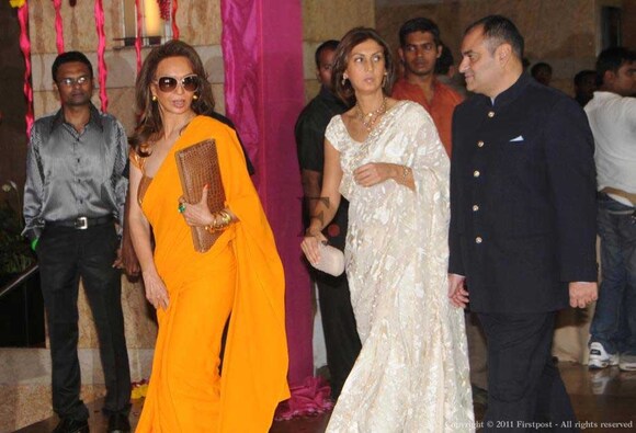 Images: Meet Mr and Mrs Riteish Deshmukh - Photos News , Firstpost