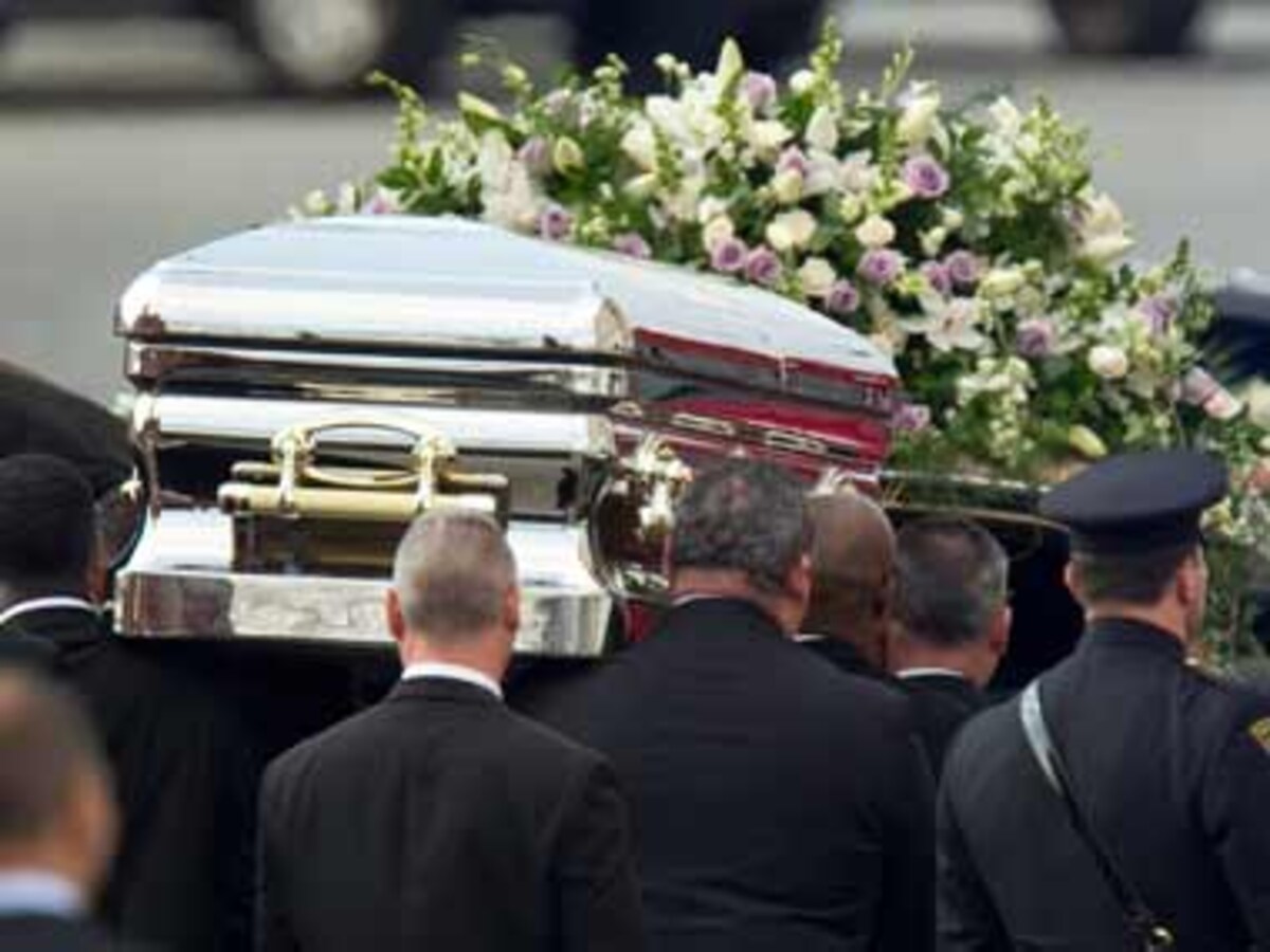 Whitney Houston Last Photo In Casket
