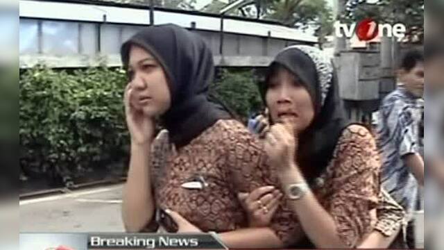 Images: Indonesia rocked by intense tremors – Firstpost