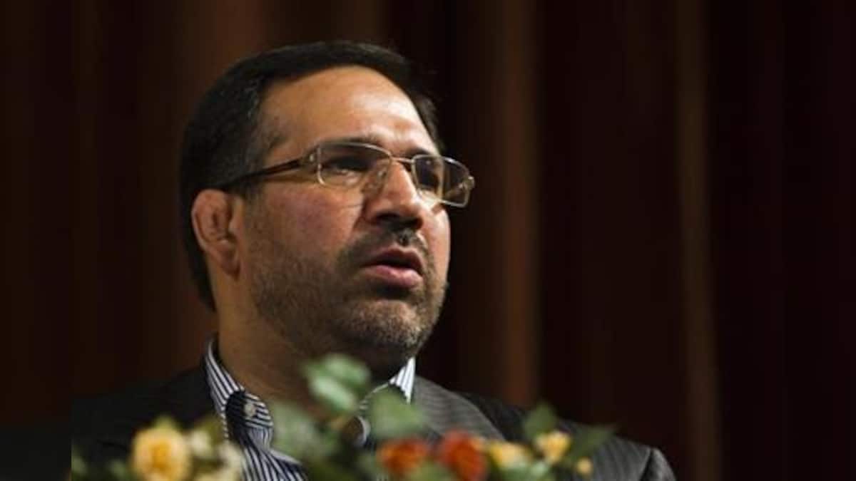 Apple CEO Tim Cook pays obeisance at Siddhivinayak temple – Firstpost