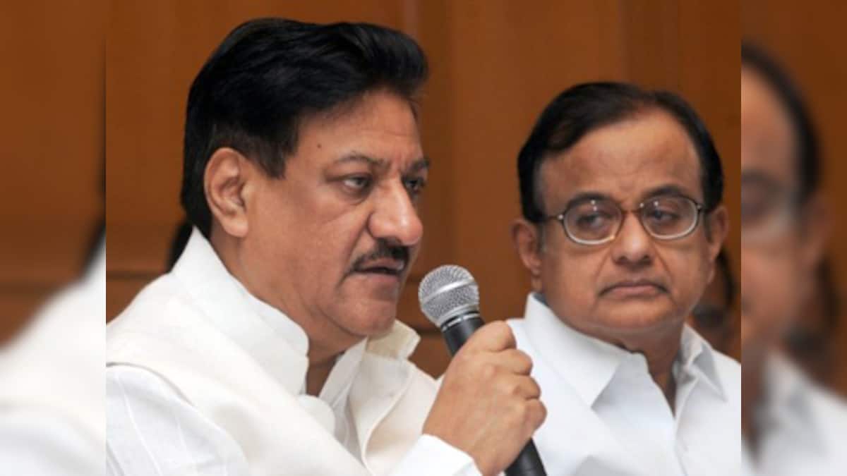 Chavan briefs Sonia, PM about Mantralaya fire – Firstpost