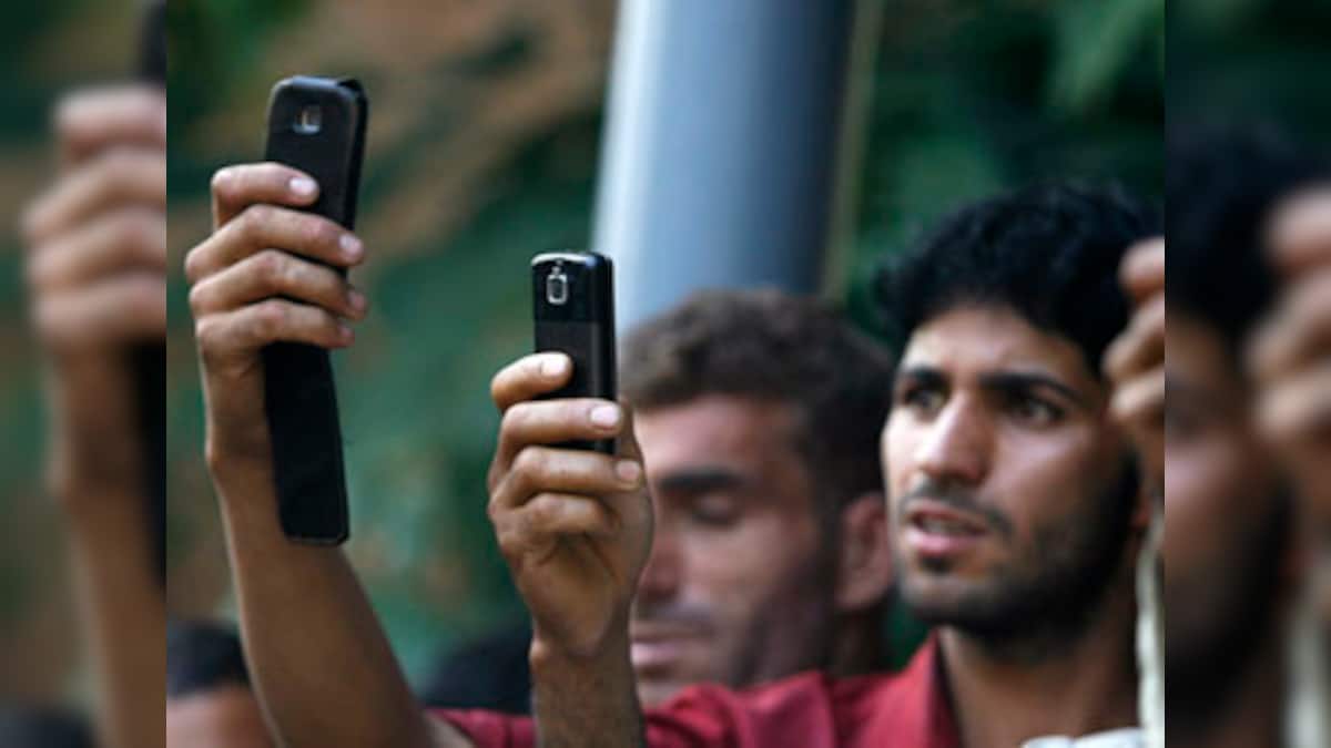 DoT may order telcos to end 3G intra-circle roaming – Firstpost