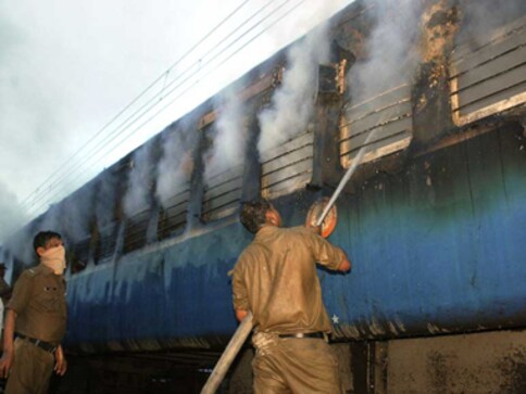Live: Death toll rises to 26 in Bangalore-Nanded Express fire incident ...