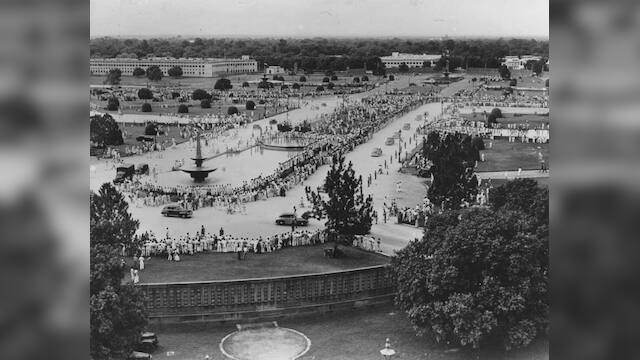Images: How India ushered in its first Independence Day – Firstpost
