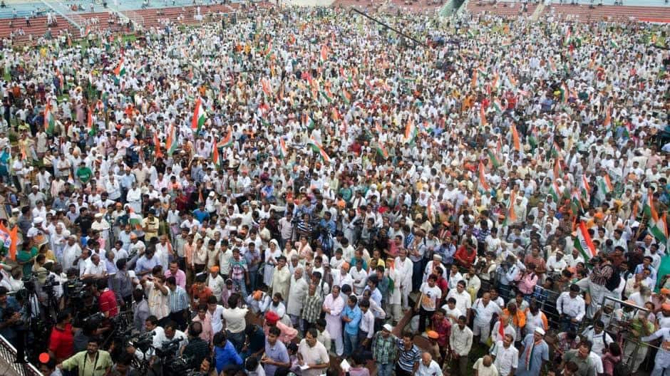 Images: Crowd swells as Ramdev breaks fast - Photos News , Firstpost