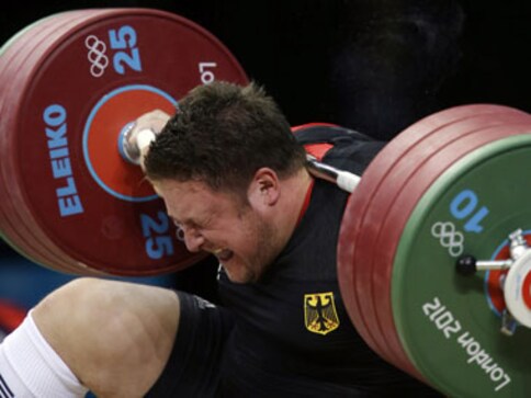 London 2012: Records shatter, champions fall in weightlifting-Olympics ...