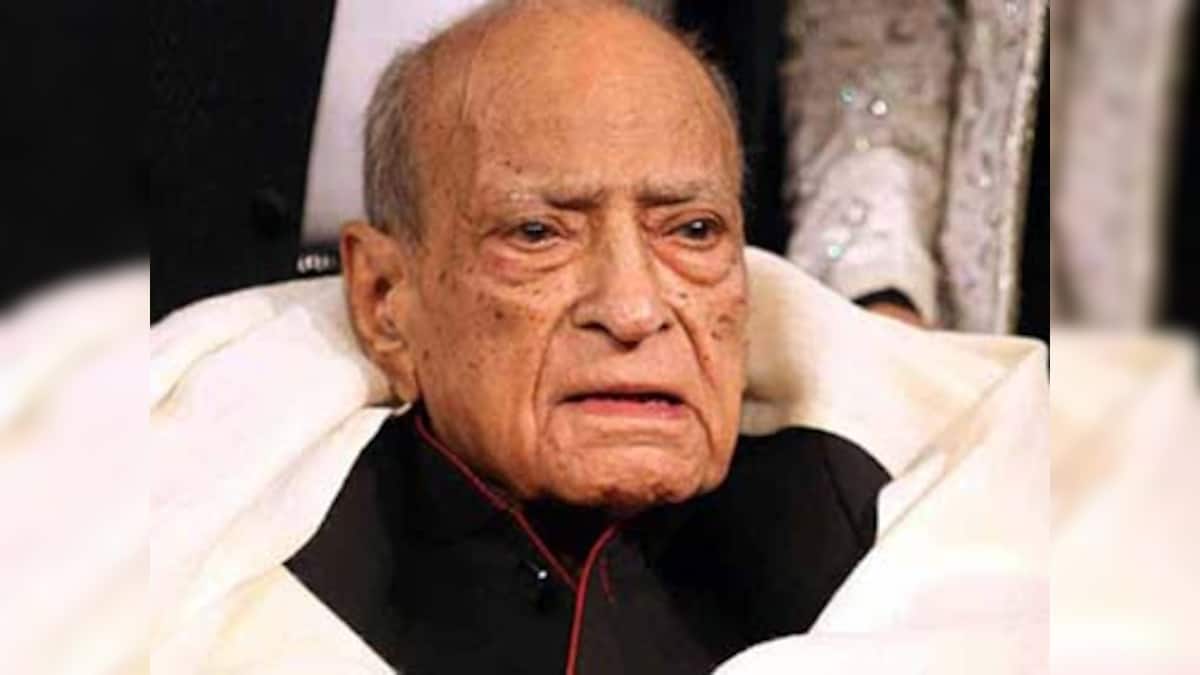 Veteran actor AK Hangal passes away – Firstpost