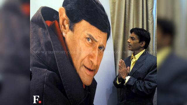 Images: Suniel Anand celebrates Dev Anand's birthday – Firstpost