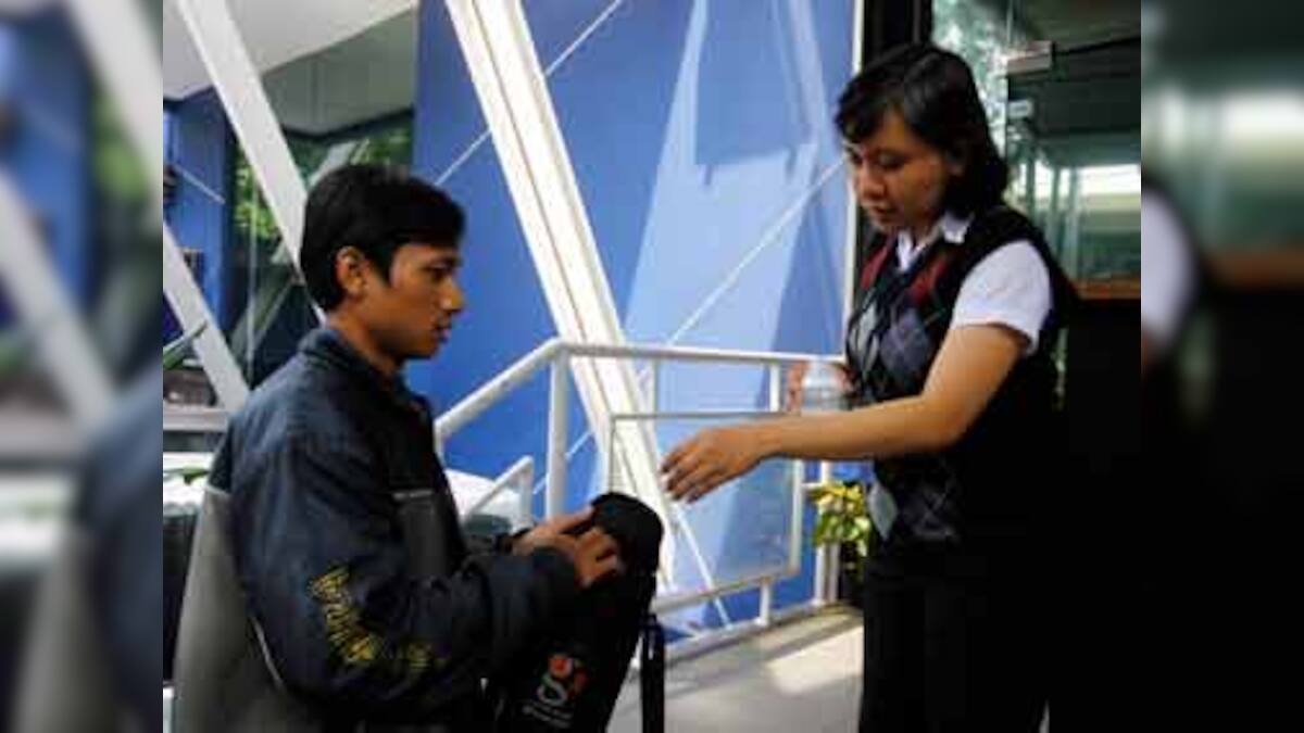 Parcel bomb case: Accused sent to police custody – Firstpost