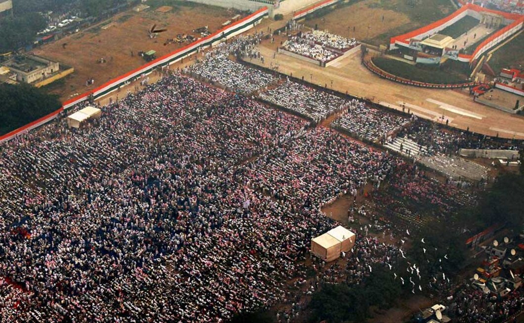 Congress Rally: What swelling crowds mean in Indian politics
