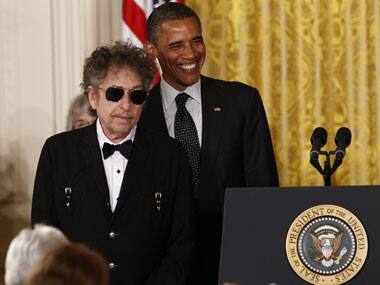 It's going to be a landslide win for Obama: Bob Dylan – Firstpost