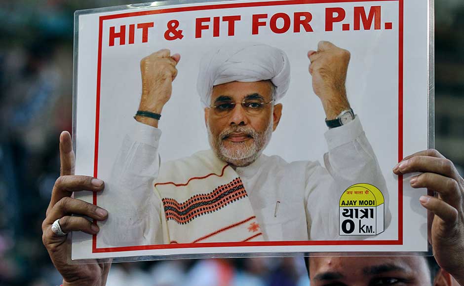 Images: Modi celebrates victory with mother, Keshubhai - Photos News ...