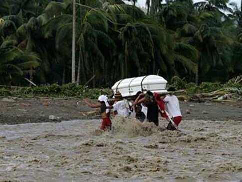 Thousands evacuated as cyclone Samoa batters Fiji-World News , Firstpost