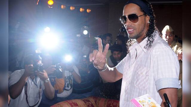 Images: Ronaldinho kicks off new film in Pune – Firstpost