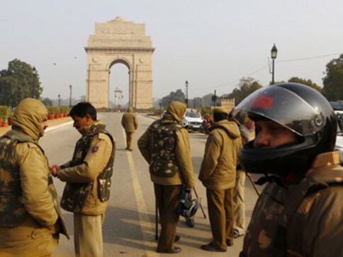 HC sends notice to Delhi police over restrictions at India Gate -India ...