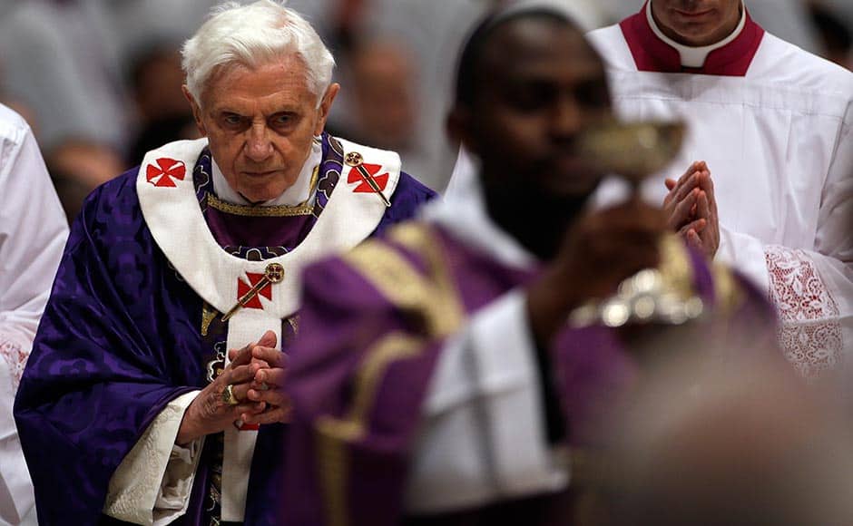Images: Pope Benedict presides over his final Ash Wednesday mass-World ...