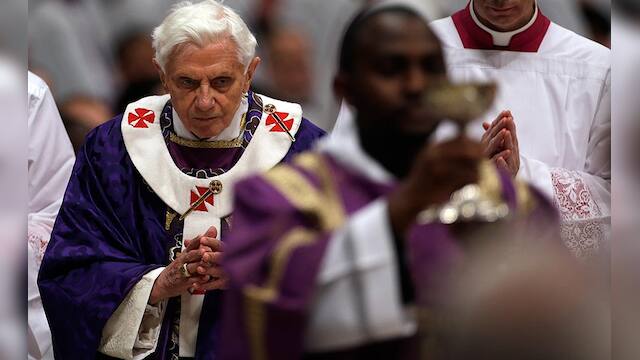Images: Pope Benedict presides over his final Ash Wednesday mass ...