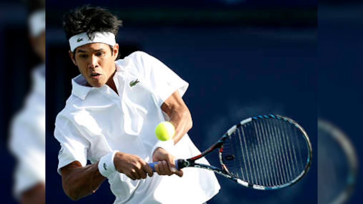 Somdev outplayed by Federer, crashes out of French Open – Firstpost