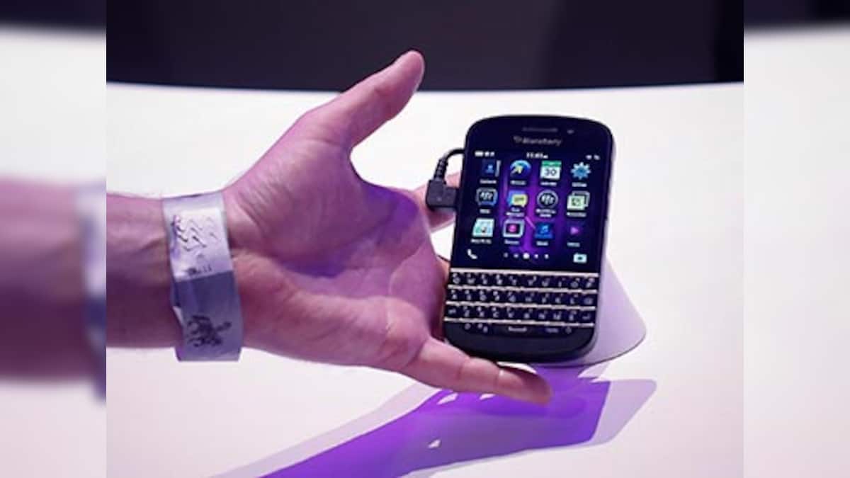 BlackBerry Q10 with keyboard finally launched in US – Firstpost