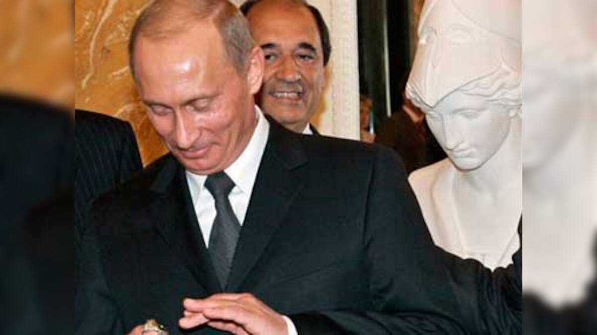 Putin denies he stole ring from NFL team owner, offers to buy him ...