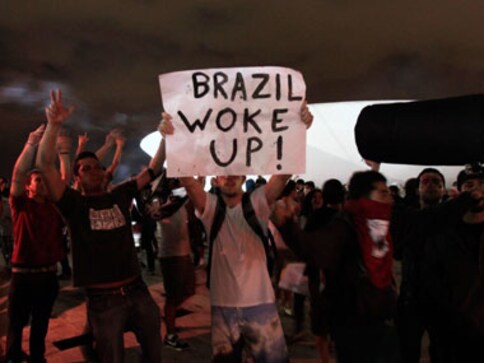 Thousands of workers on strike in Brazil, demand better work conditions ...