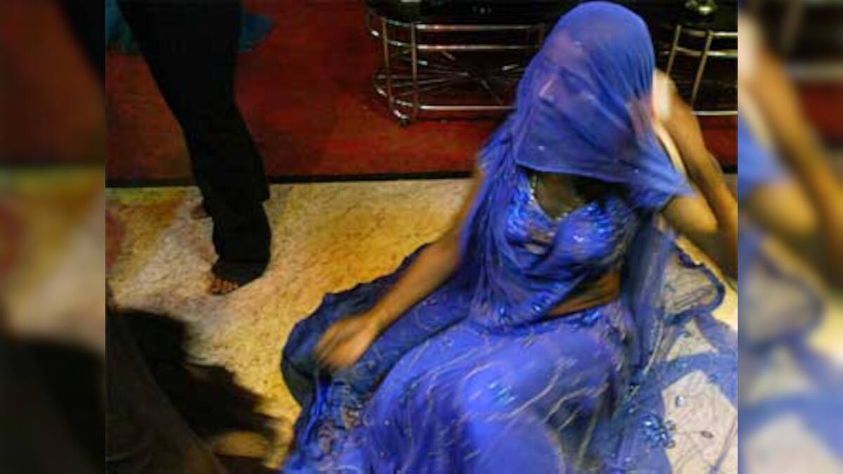 Supreme Court overturns Maharashtra ban, Mumbai dance bars to reopen ...