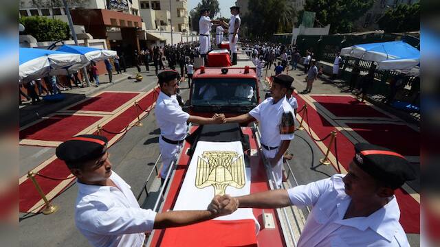 Photos: Egypt's bloodiest massacre in decades leaves 600 dead – Firstpost
