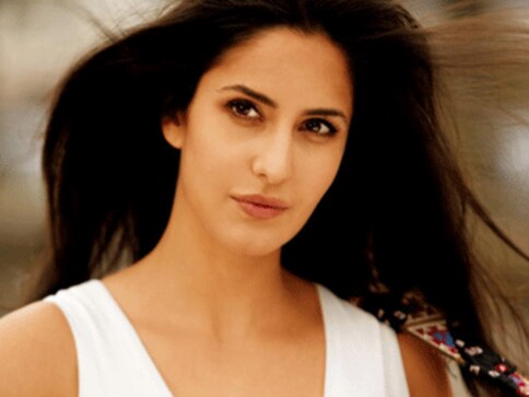 Katrina Kaif Beats Kareena Deepika Voted Worlds Sexiest Woman In A