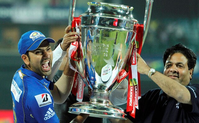 Photos: Sachin bids farewell to T20 as Mumbai win CLT20 - Photos News ...