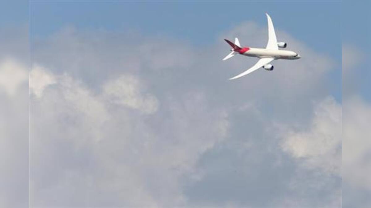 Body panel falls off Boeing 787 Dreamliner in flight – Firstpost
