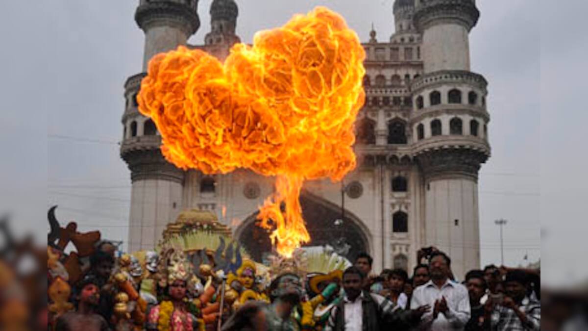 Hyderabad: Why Telangana-Seemandhra are fighting – Firstpost