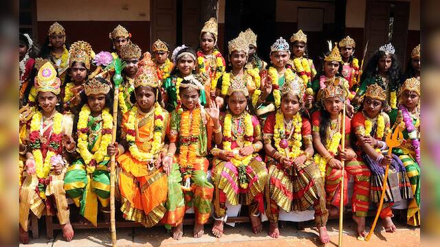 Photos: Children celebrate Durga Puja by dressing up as the goddess ...