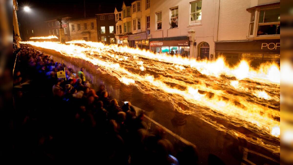 Photos: Thousands attend Bonfire Night parade in England – Firstpost