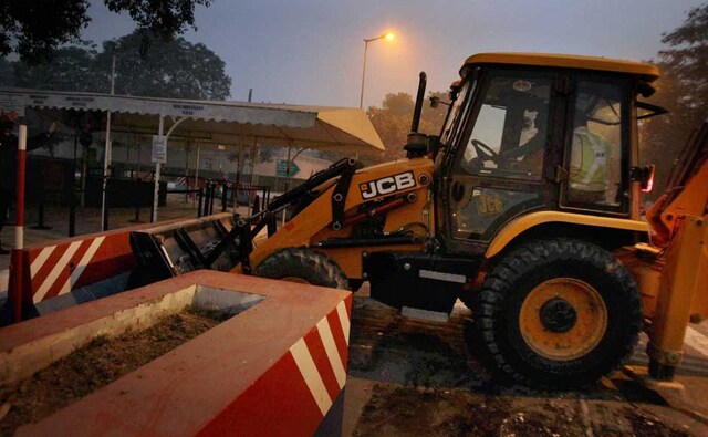 US embassy loses concrete barricades over treatment of Indian diplomat ...