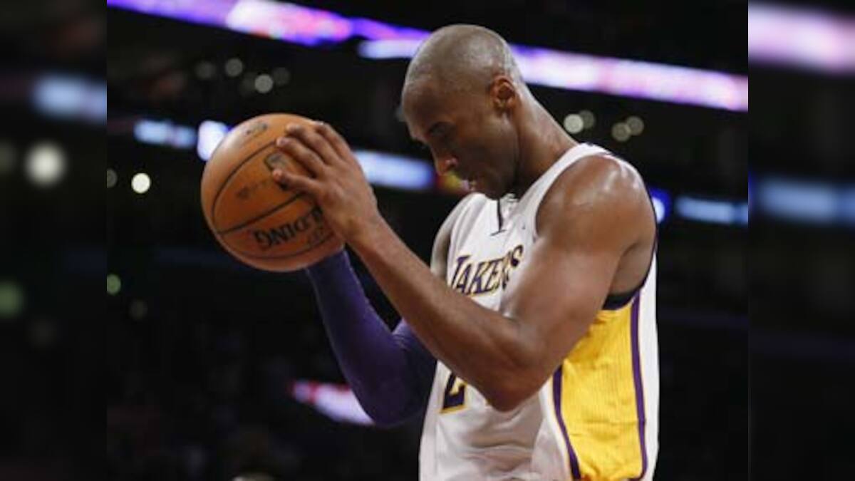 NBA wrap: Kobe Bryant finally returns, but Raptors beat Lakers 106-94 ...