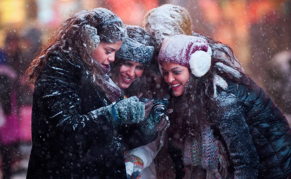 Photos: Cold snap hits USA, knocks out power and travel plans – Firstpost