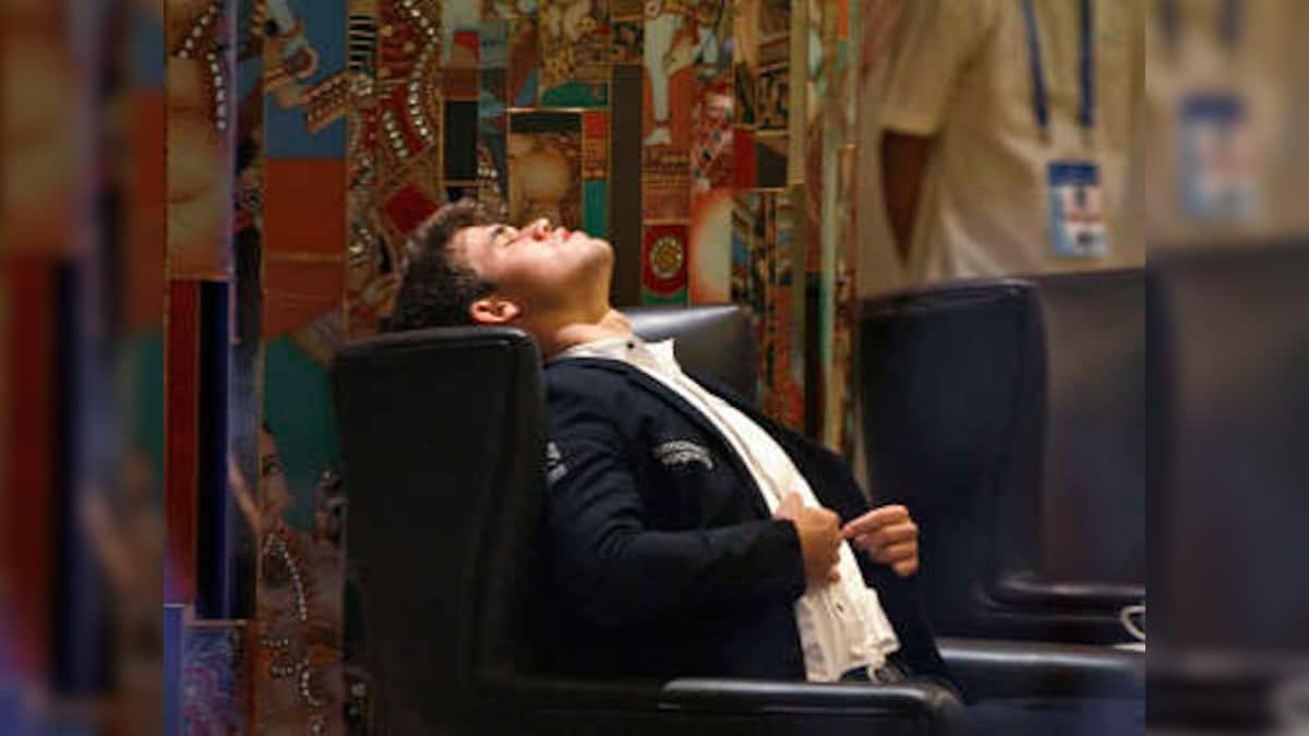 Chess: Magnus Carlsen beats Bill Gates in just 71 seconds – Firstpost