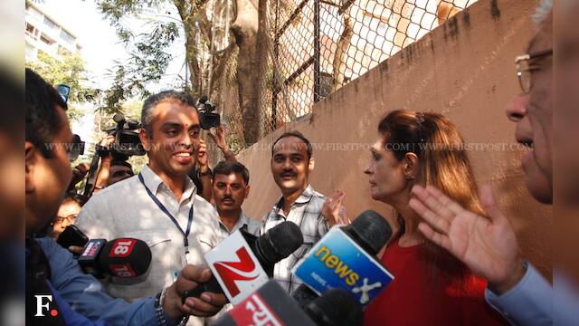 Photo: HDFC's Deepak Parekh unable to vote as his name goes missing ...