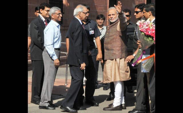 Photos: Prime Minister Narendra Modi's first day in office - Photos ...