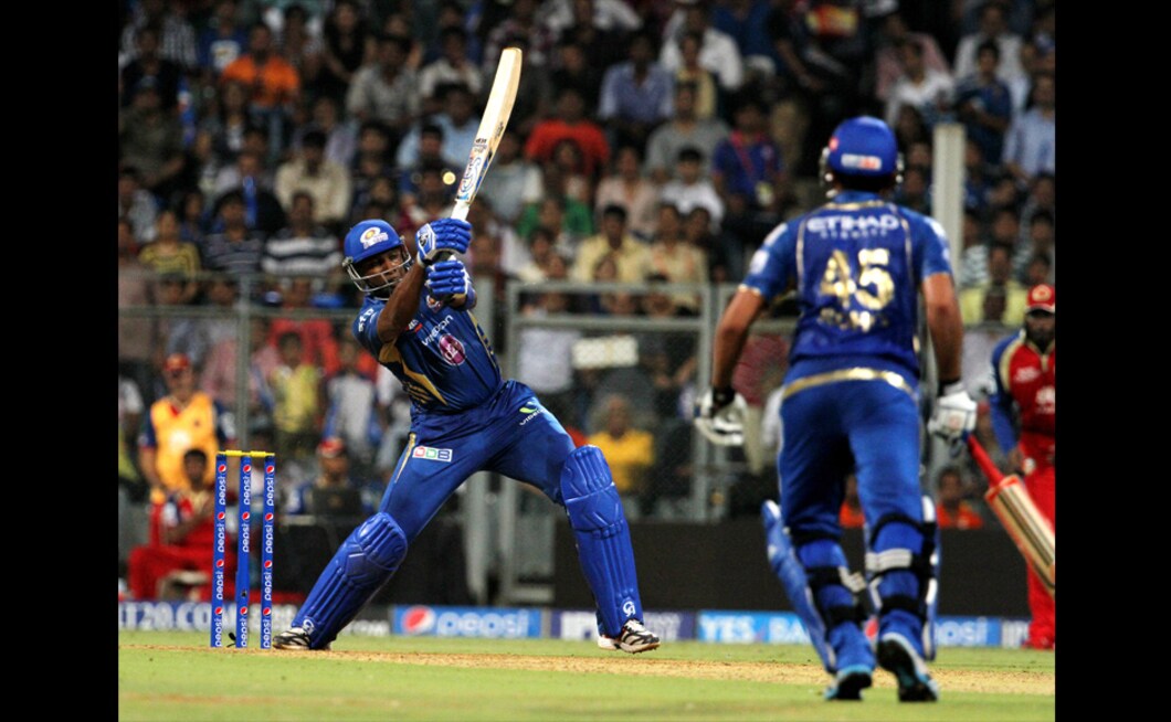 Photos: Kieron Pollard throws bat at Mitchell Starc in first big IPL rumble