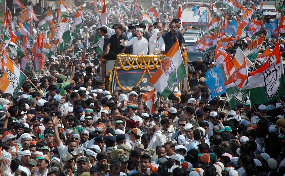 Photos: Rahul Gandhi's Varanasi roadshow attracts impressive crowd ...