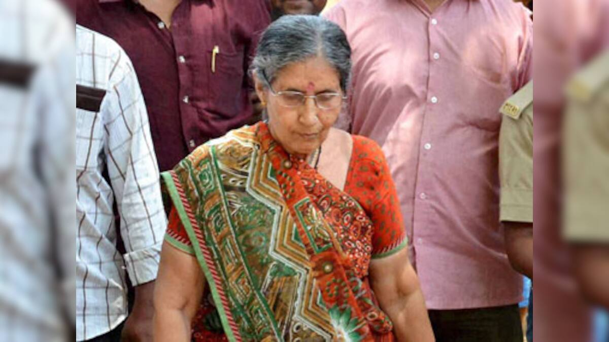 Modi's wife Jashodaben visits temple to pray for his long life – Firstpost