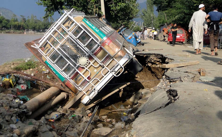 Photos: As rescue ops continue, Jammu and Kashmir remains flooded ...